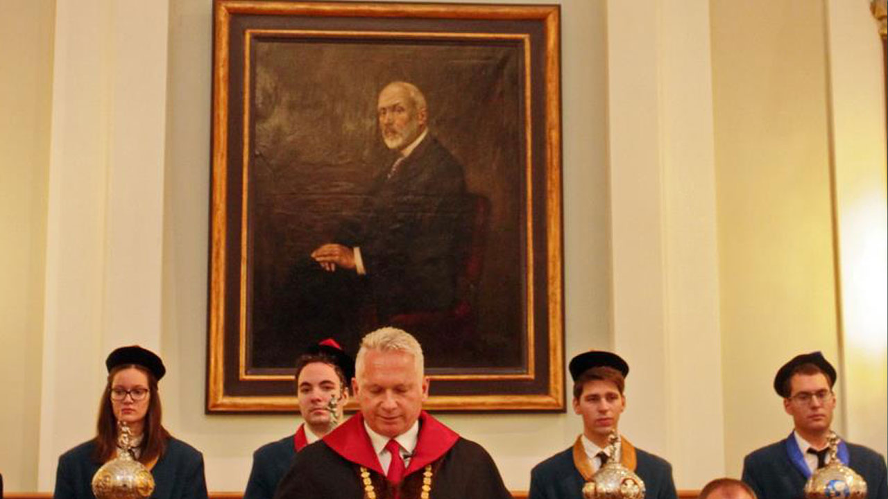 Eötvös Loránd University (ELTE) | HunEducation